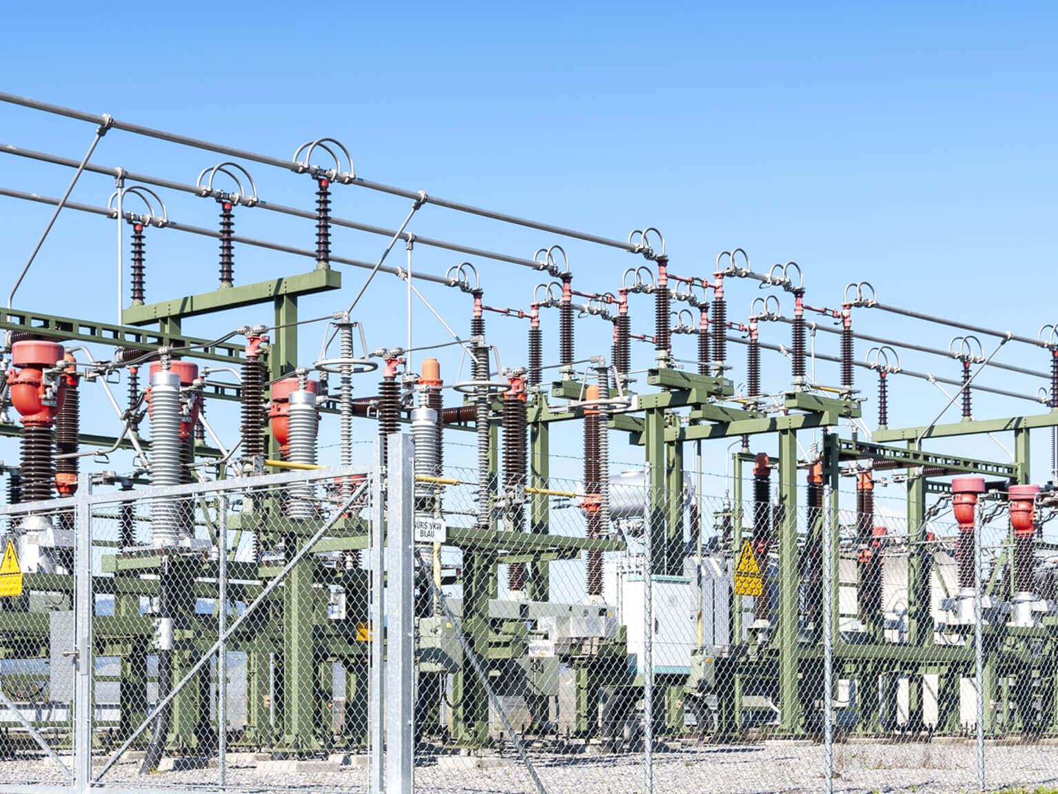 CPC 100 - Universal primary injection test set for substation assets ...