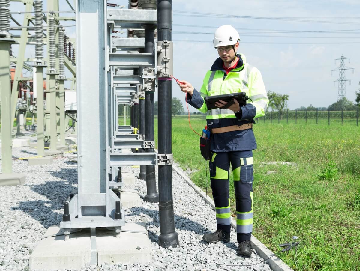 HGT1 - Handheld grounding tester - OMICRON