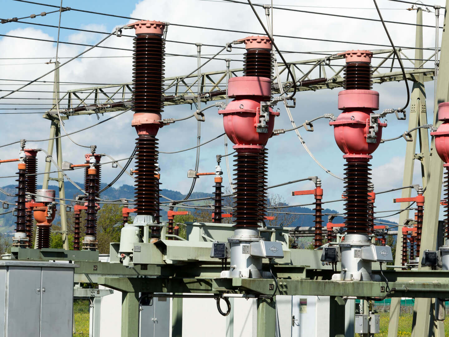 OMICRON Webinars - The Opportunity to Meet the Experts - OMICRON